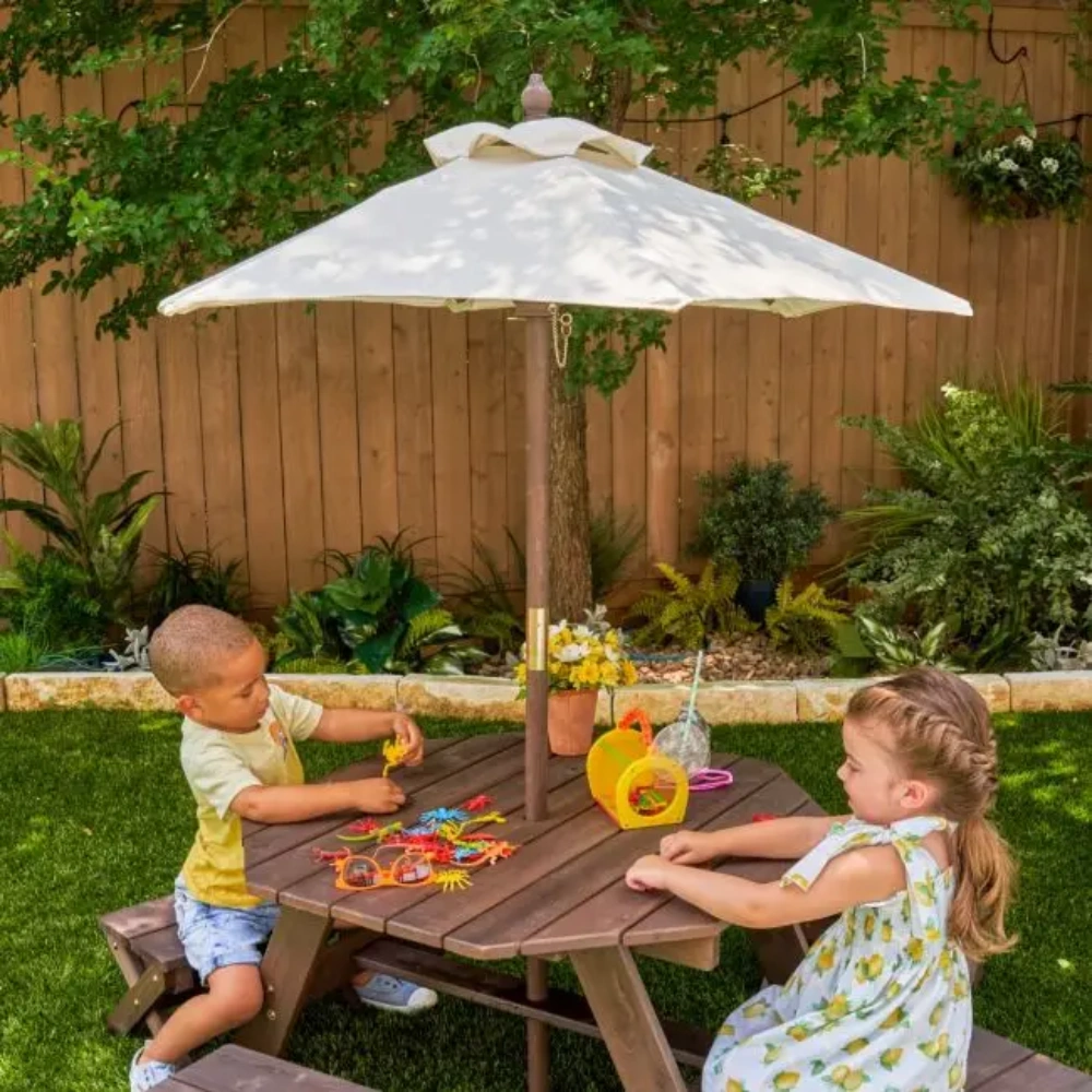 Kidkraft Octagon Table Stools & Umbrella Set - Little Dreamers